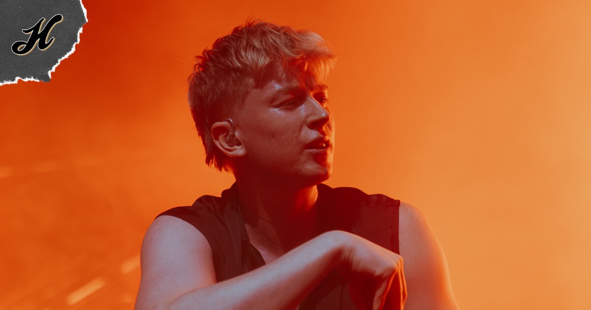 Z PRVNÍ ŘADY: Adam Mišík v Karlíně? Skvělí hosté i energie, ale unavený ...