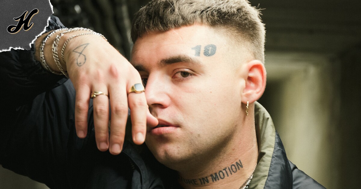 RECENZE: Svým hitem dobyl Letnou. Rapper Rohony se na albu nezalekl ani ...